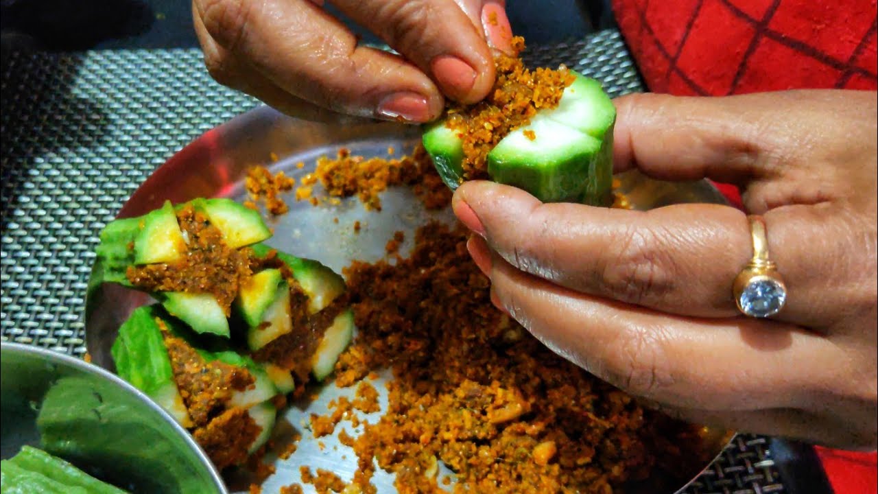 भरलेला दोडका ll Dodkyachi Bhaji ll Ridge Gourd Recipe ll Recipe in ...
