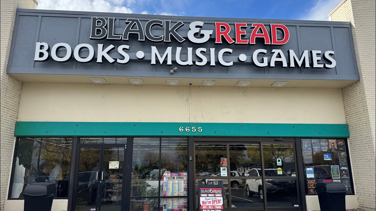 The NEW Black & Read record and book store- Store Tour - YouTube
