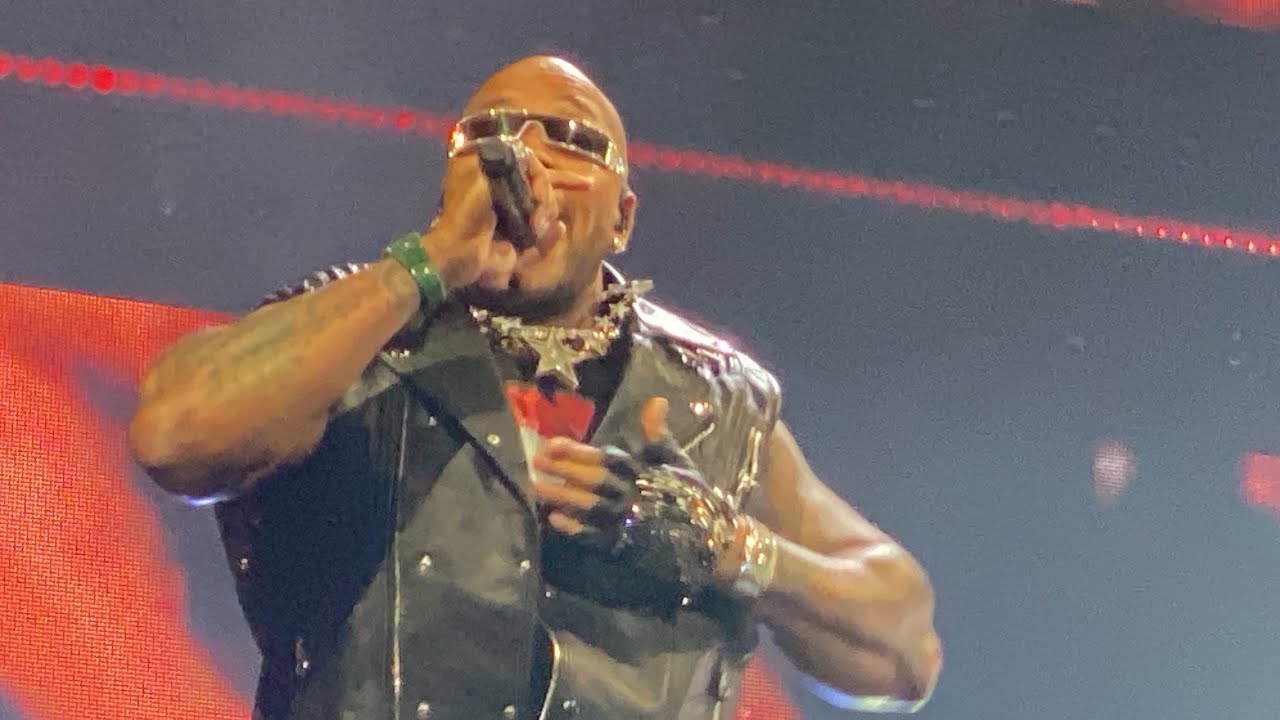 Flo Rida performing Right Round & GDFR live at iHeartRadio Jingle Ball ...