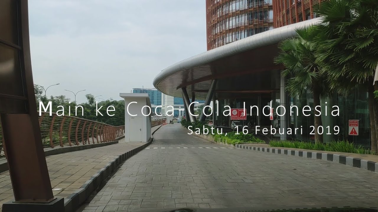 Main ke Kantor Baru-nya Coca-Cola Indonesia - YouTube