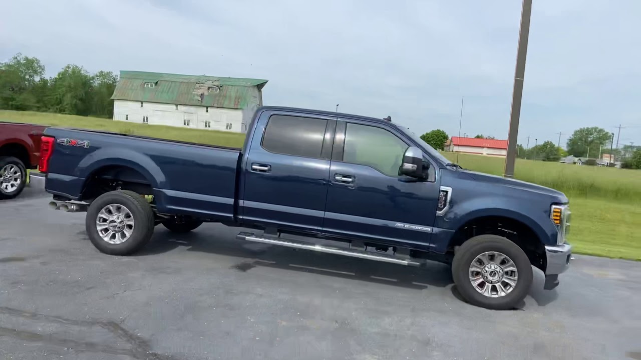 Blue Jeans Ford F-350 - YouTube