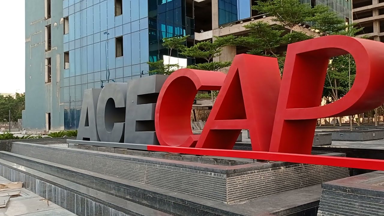 Ace Capitol Modern Architect building At Noida 132 Sector.ACE CAPITOL ...