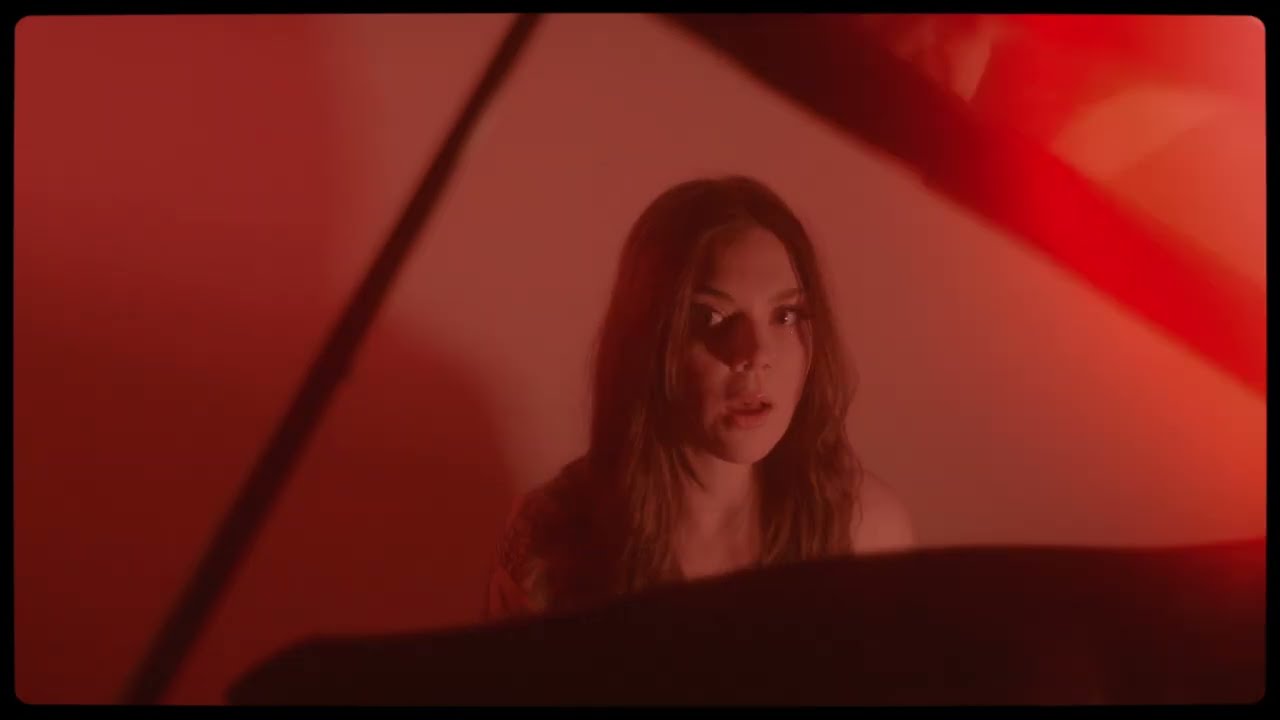 Kayleigh Goldsworthy - Keep The Light On (Official Video) - YouTube