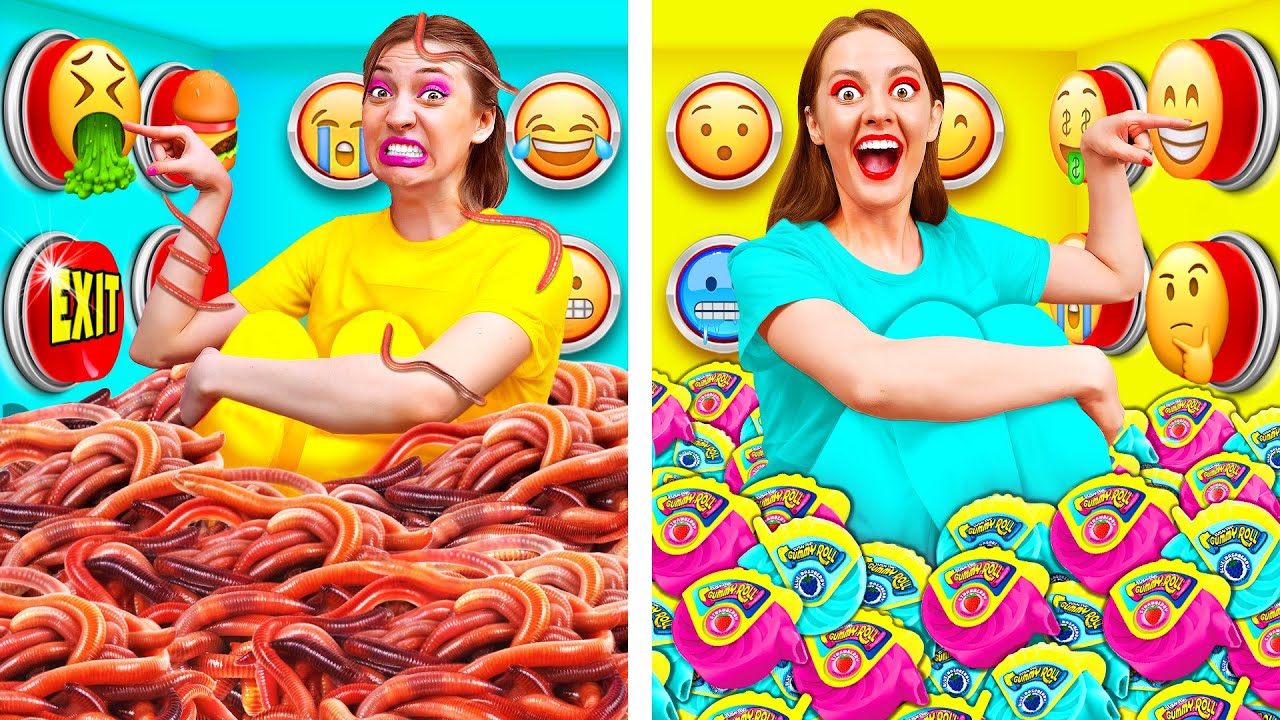 1000 Mystery Buttons Challenge Only 1 Lets You Escape | Crazy Challenge by RaPaPa - YouTube