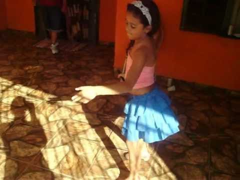 Nicoly Dançando Funk 01