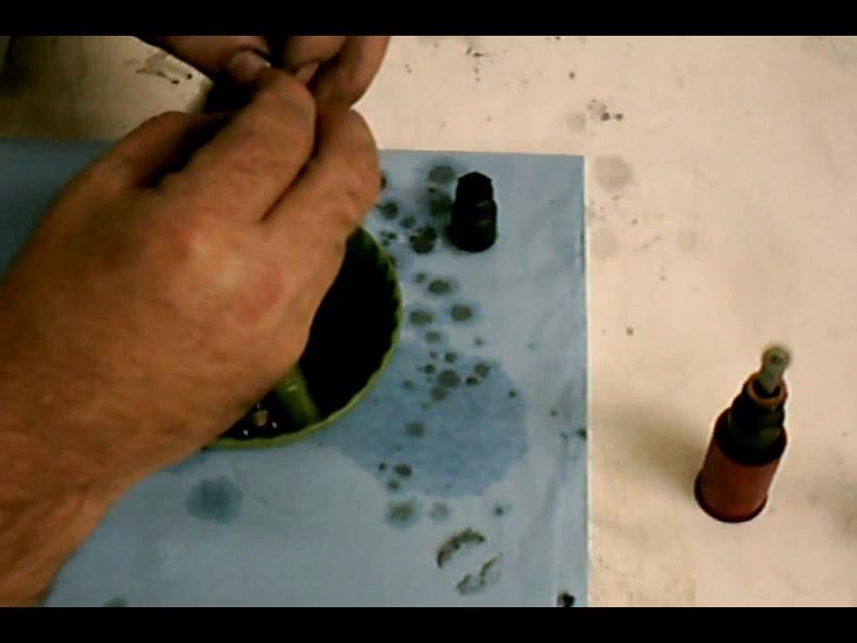 How to clean your fuel injectors on a Dodge Ram Cummins Diesel - YouTube