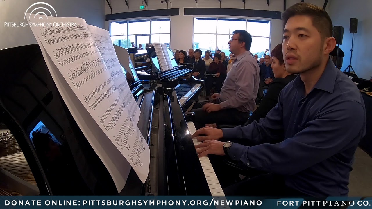 Graham Fitkin- Totti for 4 pianos - YouTube