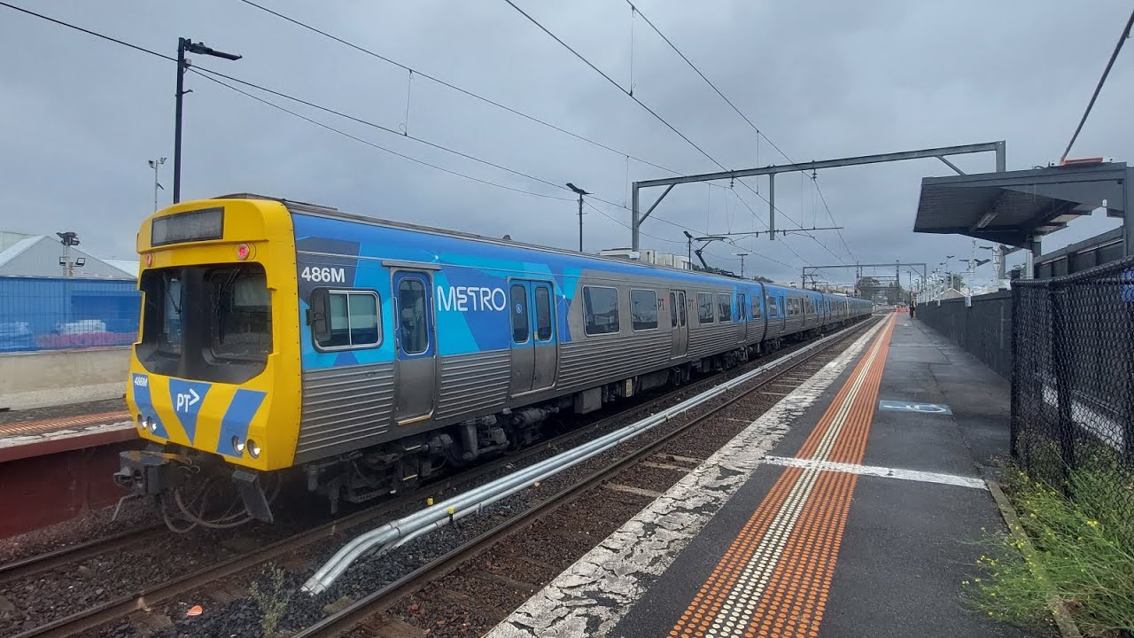 Final day of services at Glenhuntly station on the Frankston line - YouTube