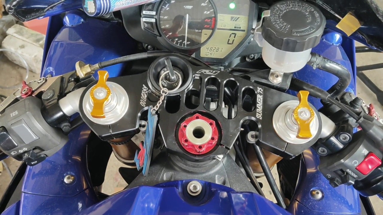 แผงคอแต่ง Yamaha R1 จาก Moth Racing - YouTube