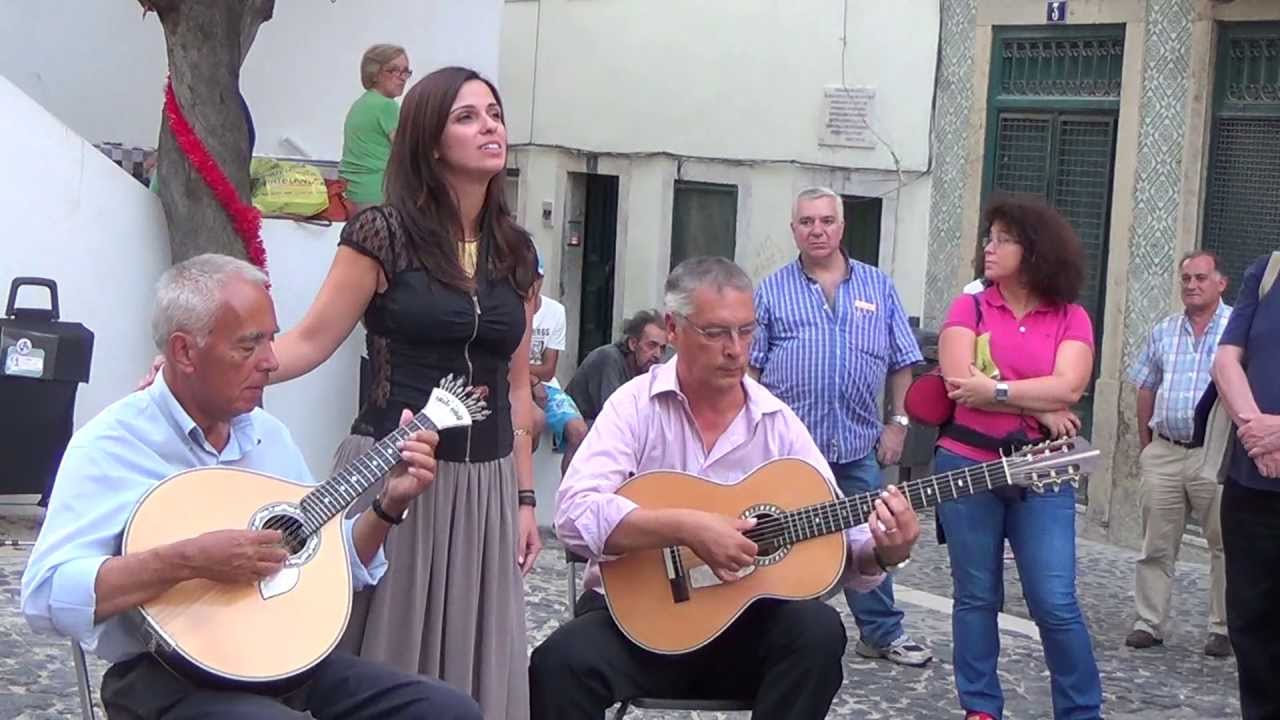 Fados na Mouraria - Lina Rodrigues - 12 Setembro 2013 - YouTube