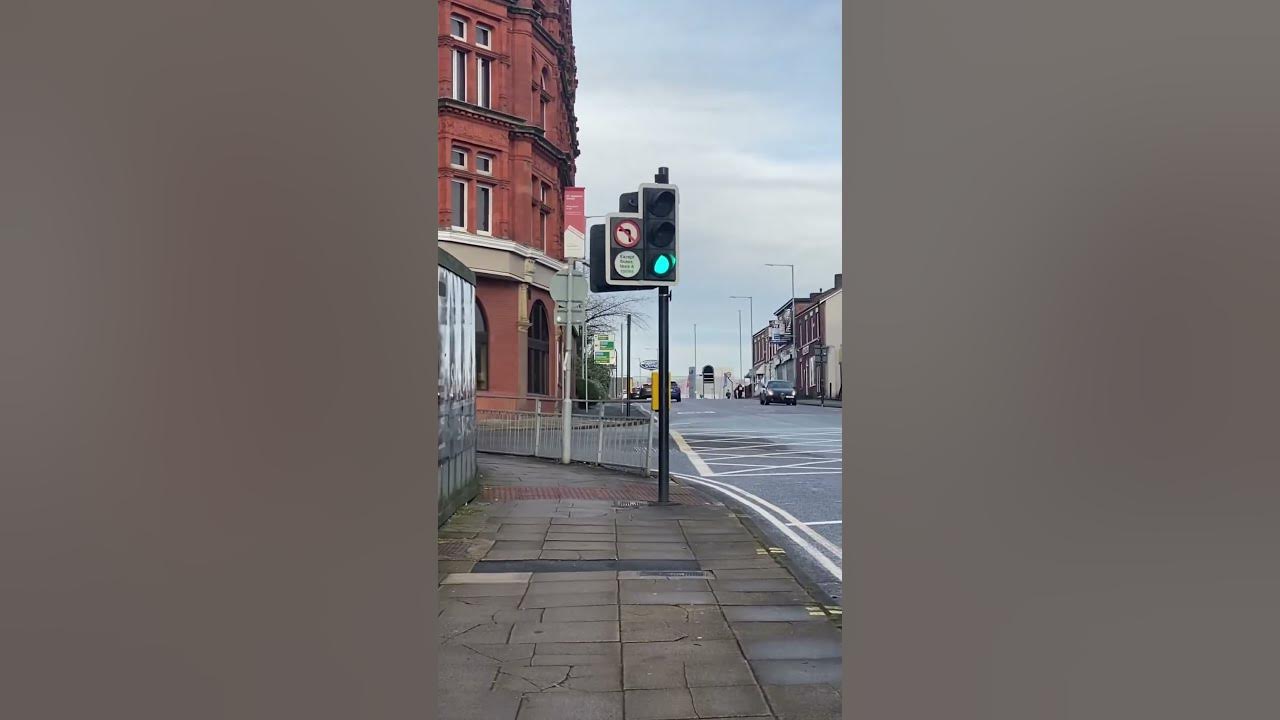 Traffic lights sequence theory test Uk part 2 - YouTube