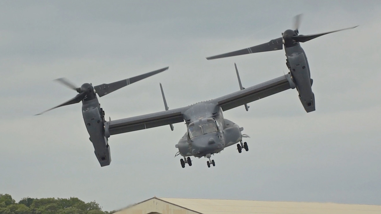 Bell-Boeing CV-22B Osprey United States Air Force USAF flying at RIAT ...