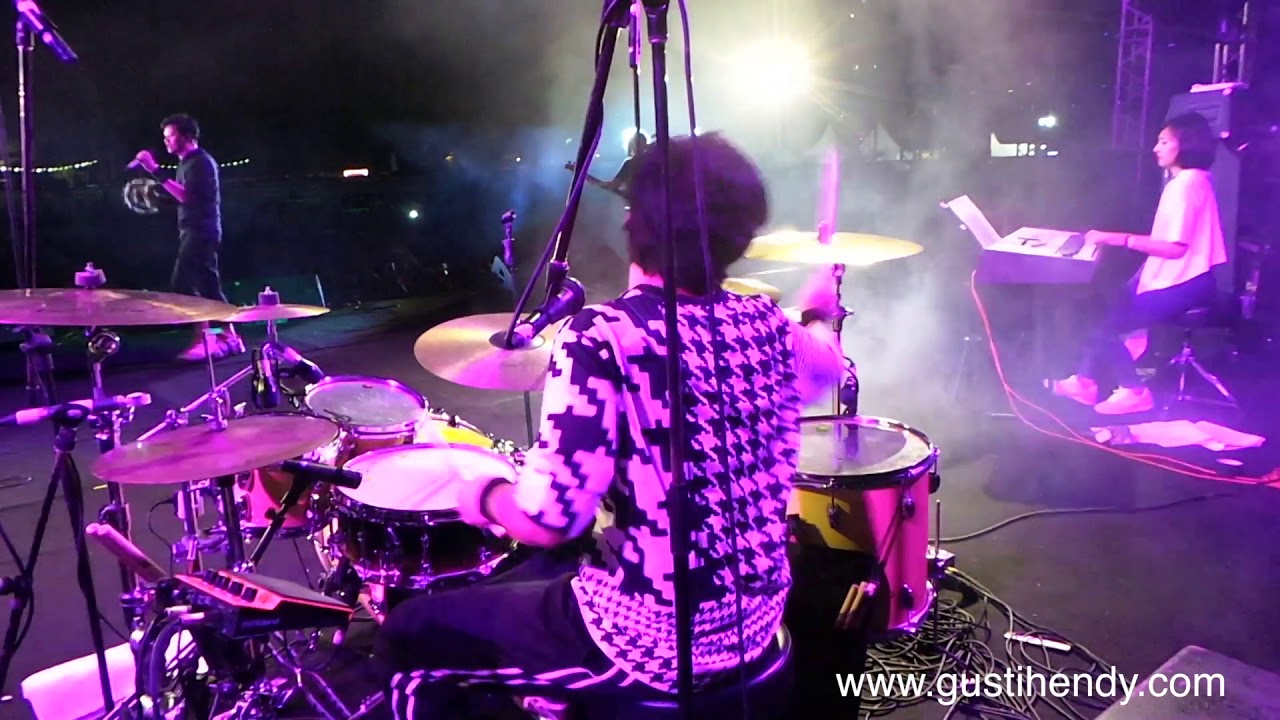 DrumCam Gusti Hendy @ Prambanan jazz 2018 - YouTube