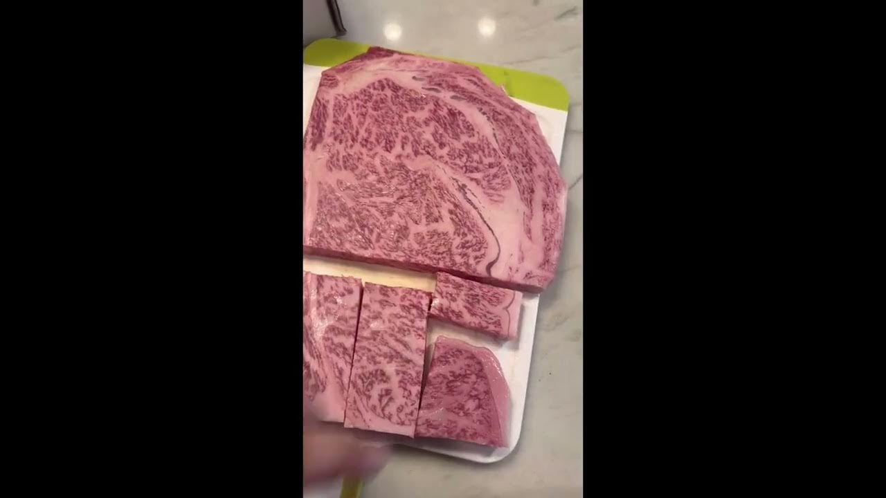 Cooking Japanese A5 Wagyu for the first time!! - YouTube