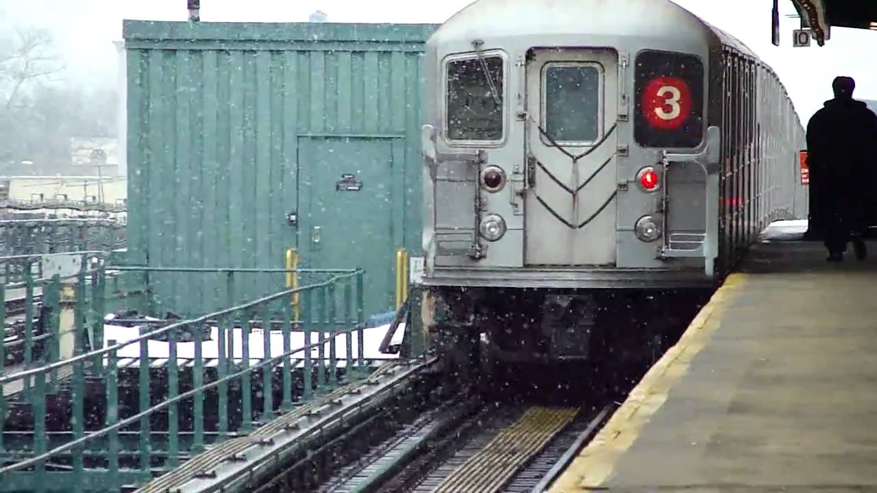 IRT Livonia Ave Line: R62 3 Train at Pennsylvania Ave in the Snow (New ...