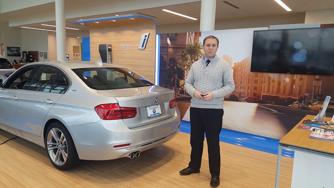Hands Free Trunk Opening On A NEW BMW - YouTube