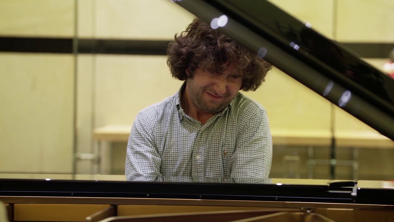 Jean-Marc Luisada teaches José Navarro Silberstein Schumann Humoreske ...