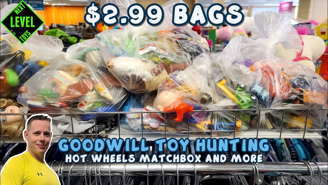 GOODWILL TOY HUNTING HOT WHEELS MATCHBOX and MORE - YouTube