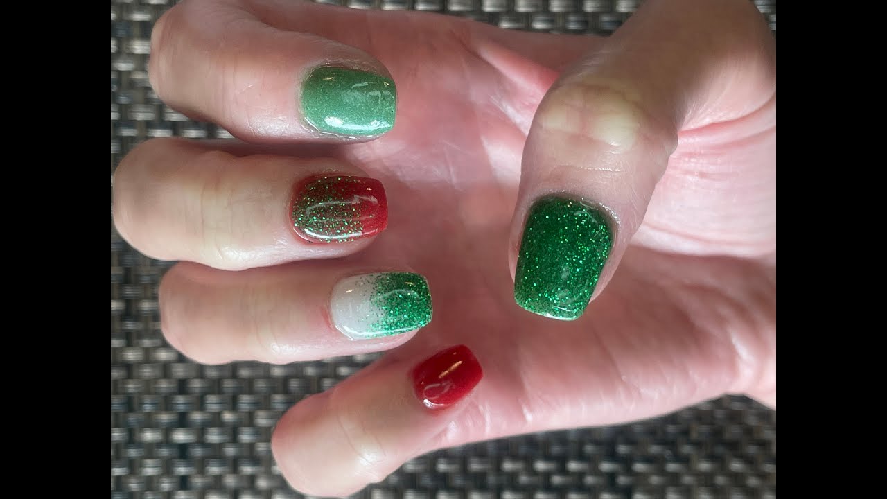 Tutorial: Christmas Dip Powder Nails - YouTube