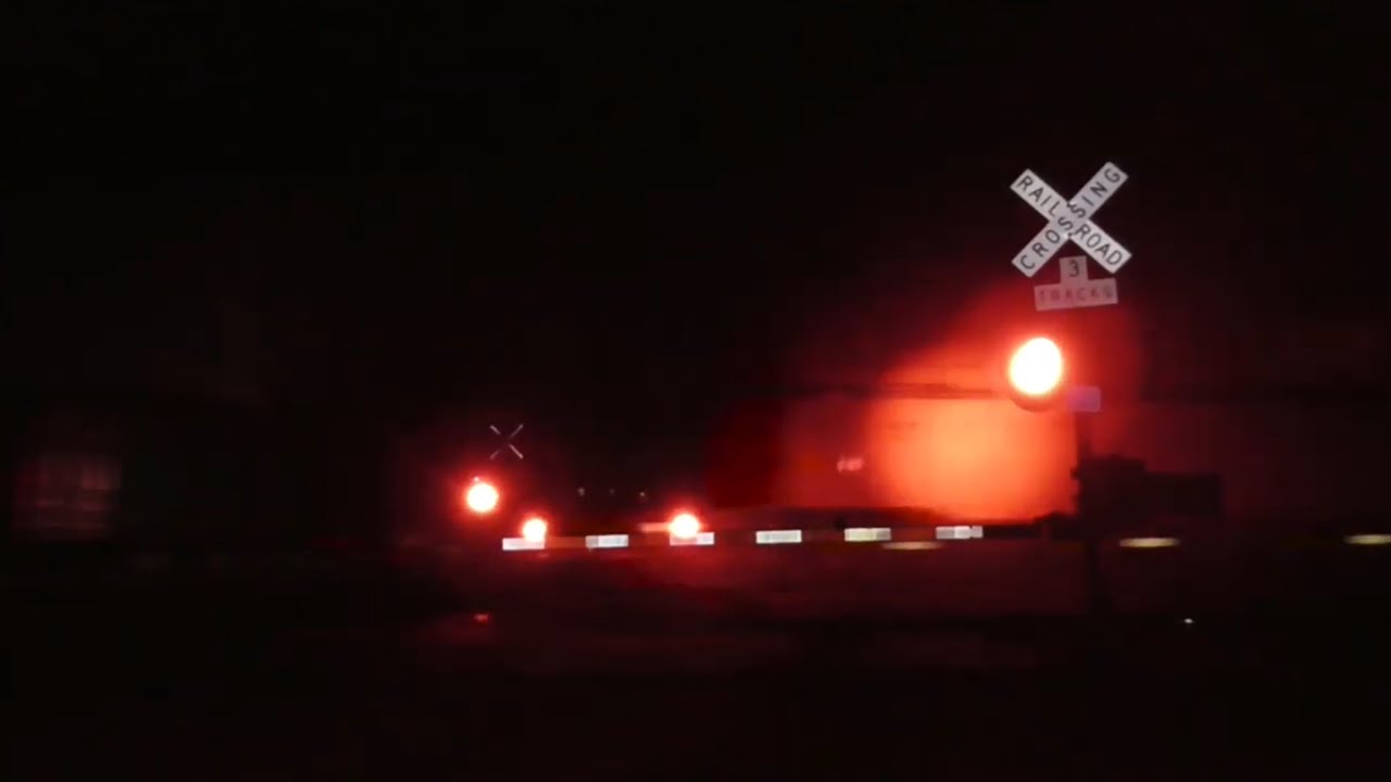 CSX 3008 East - Westfield, NY - 12/20/23 - YouTube