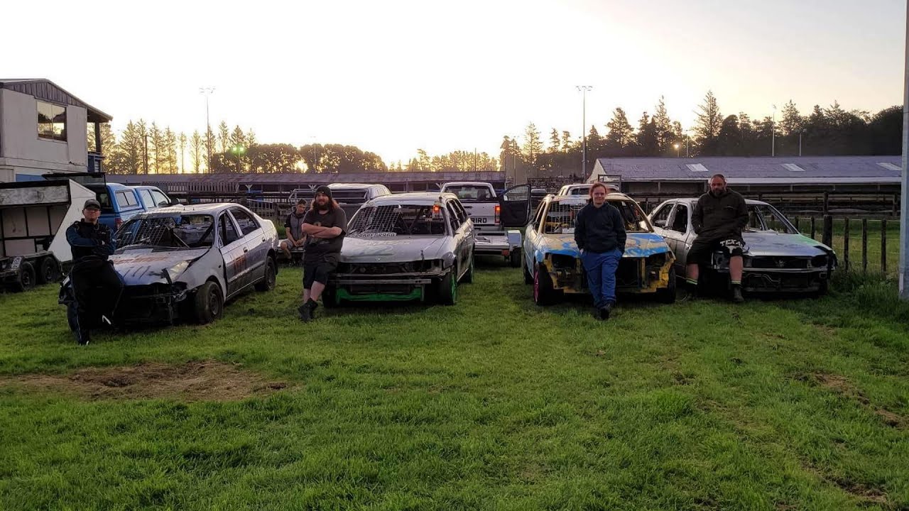2022 Naki Nitro Stratford Boxing Day Demo Derby - YouTube