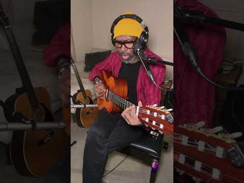 Raimundo No 130 classical guitar (1984) - YouTube