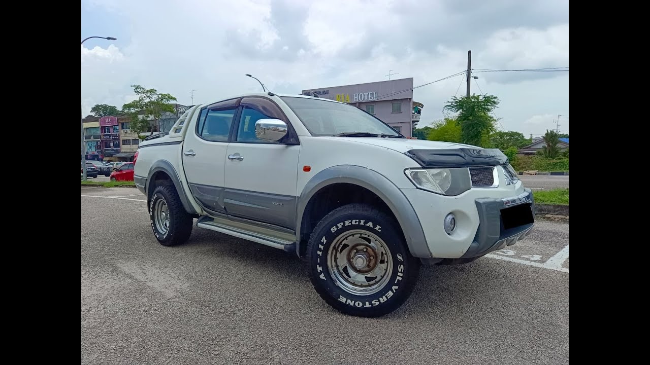 AGV9392 MITSUBISHI TRITON 3.2AT 2009TH - YouTube