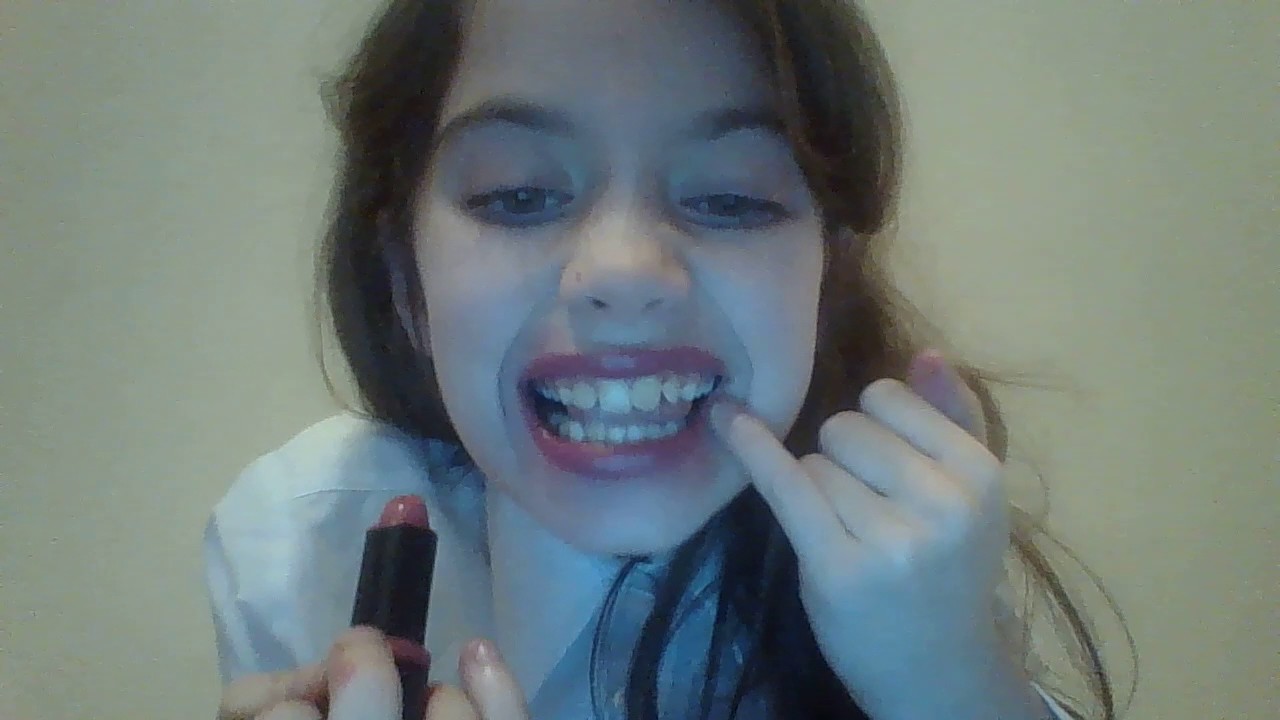 100 Layers challenge - 100 layers of lipstick - YouTube