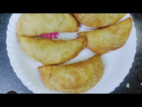 Goan style layered Nevri/Karanji recipe# Sayechyo nevryo#Goan recipe# ...