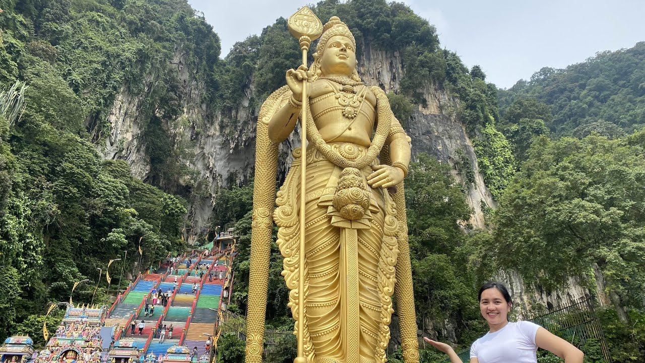 Frightened by a Monkey in Bato Cave| Malaysia Tour | IMG Summit ...