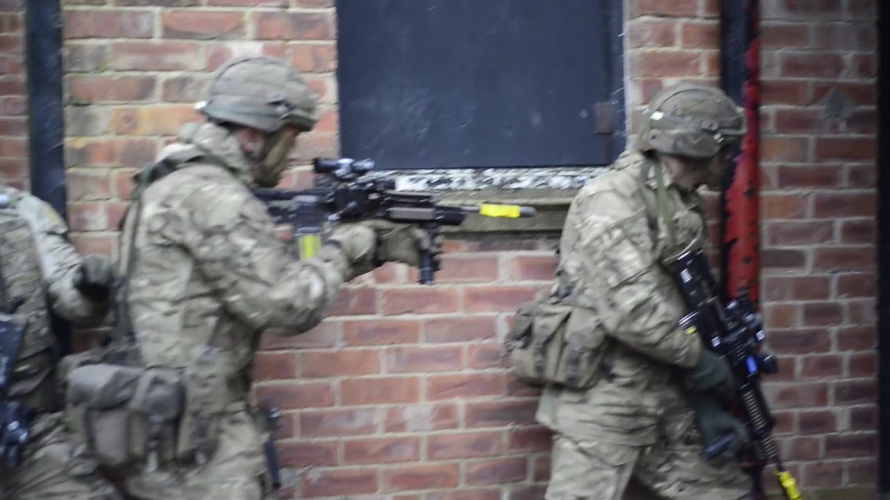 Extreme Soldiers On The Attack - YouTube