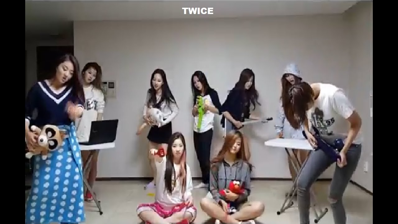 150910 - TWICE singing "CONGRATULATIONS" by Day6 - YouTube