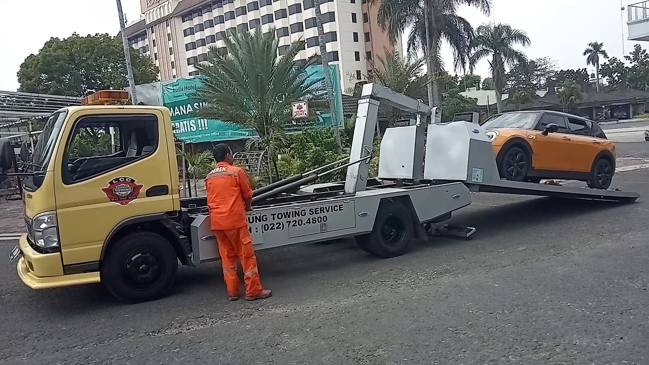 Towing lcc bandung - YouTube