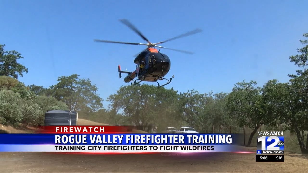 Firefighters from the city train in wildland firefighting - YouTube