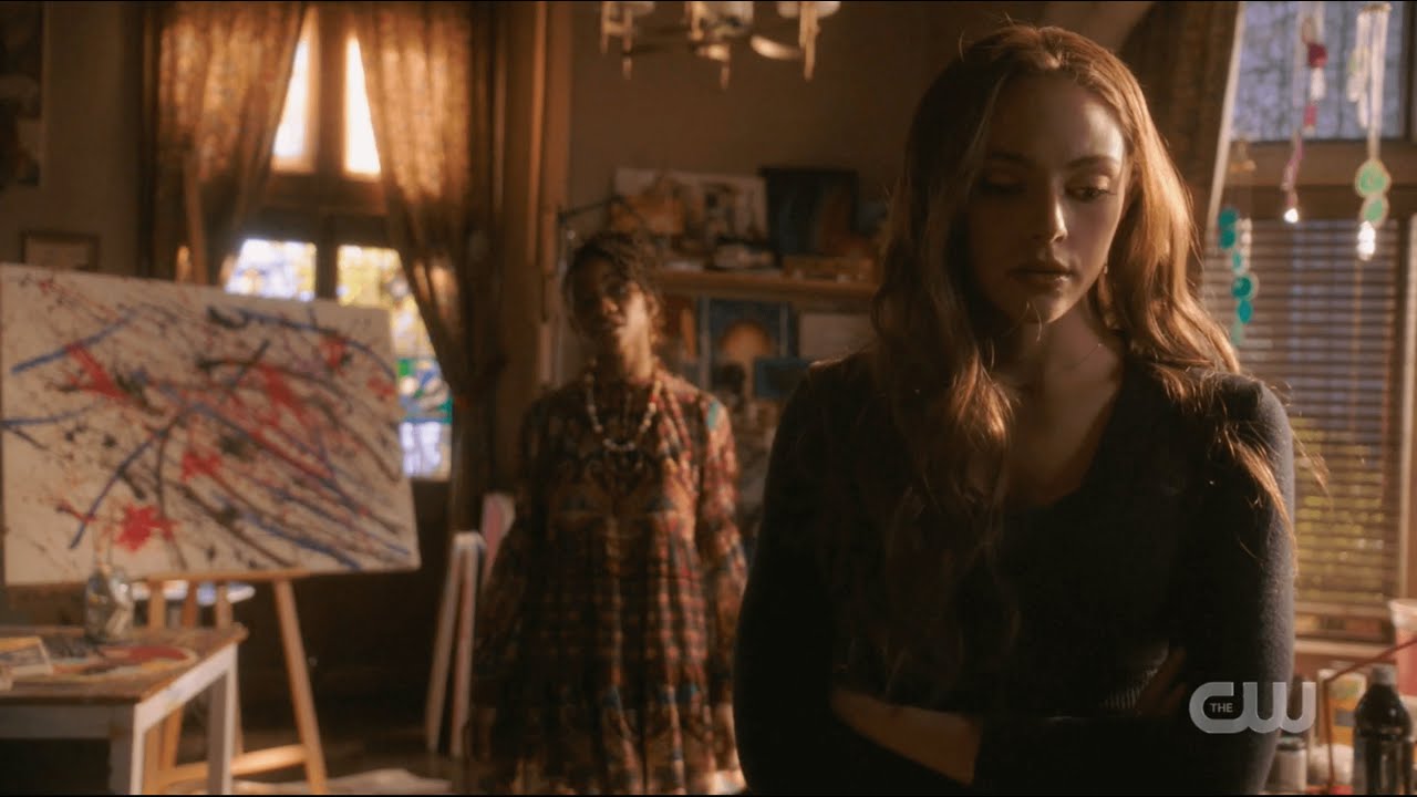 Legacies 3x06 Cleo talks to Hope - YouTube