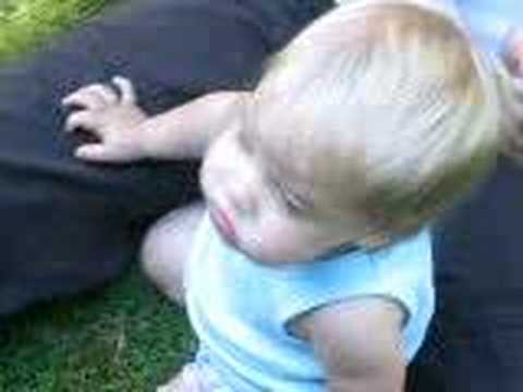 Clap for spray poop - YouTube