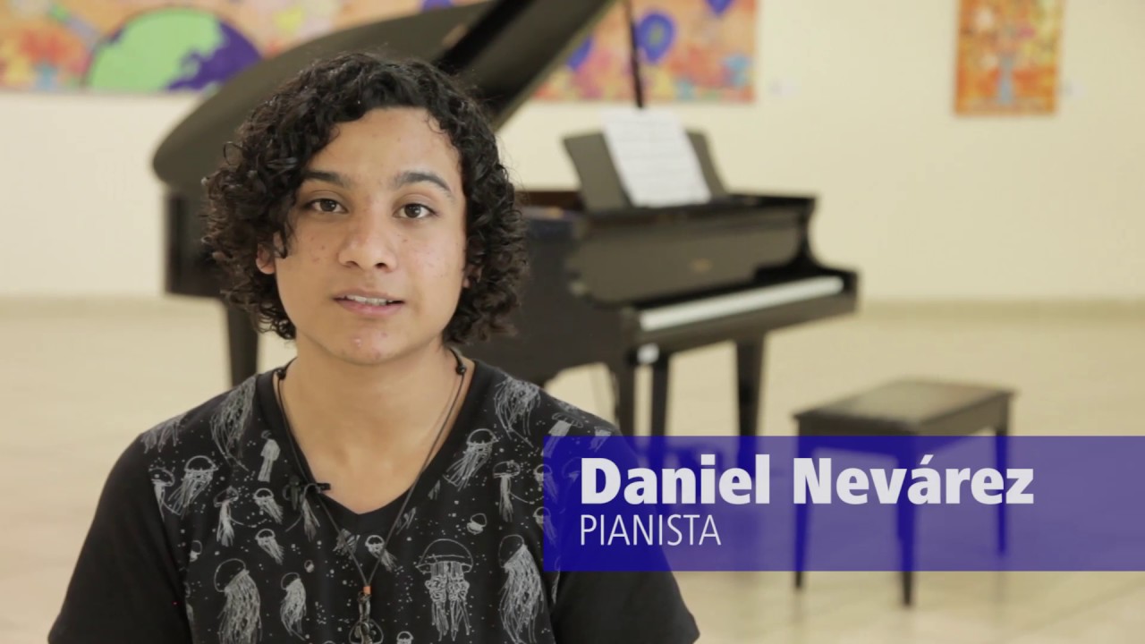 Daniel Nevarez Talento Artistico de Baja California - YouTube