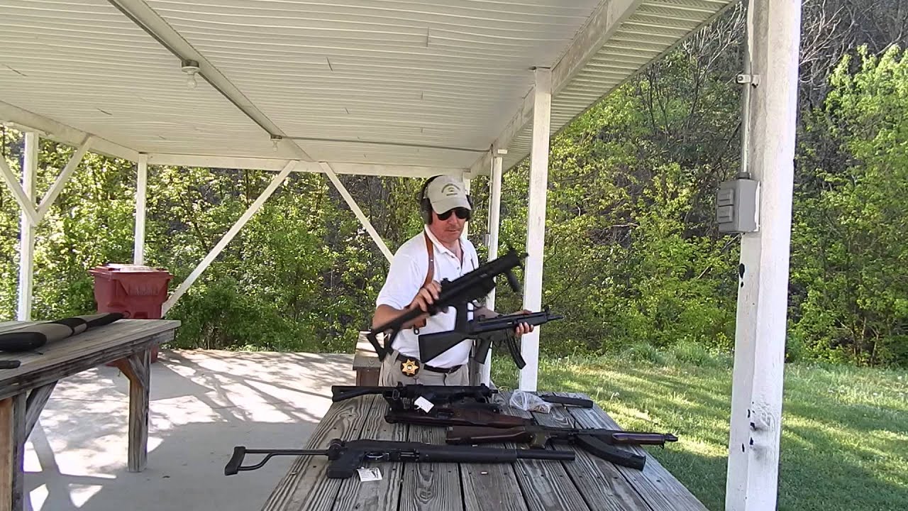full size GSG 22 machine gun, post 86 sample - YouTube