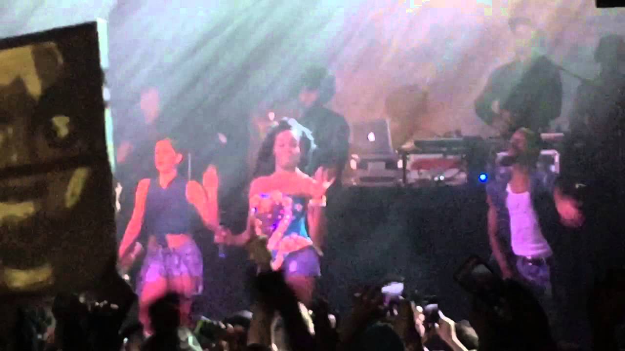 Azealia Banks ' 1991 ' Live in NYC Irving Plaza - YouTube