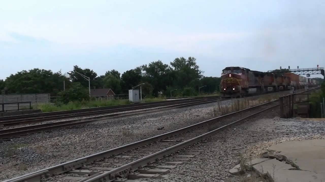 ATSF (BNSF) 692 leads Stack Train at Joliet with an RS3L - YouTube