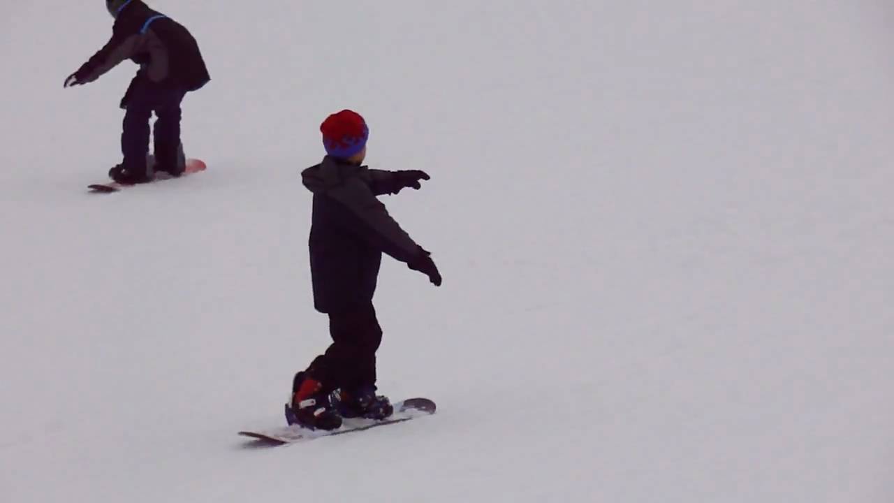 Noah Snowboarding Magic Carpet - YouTube