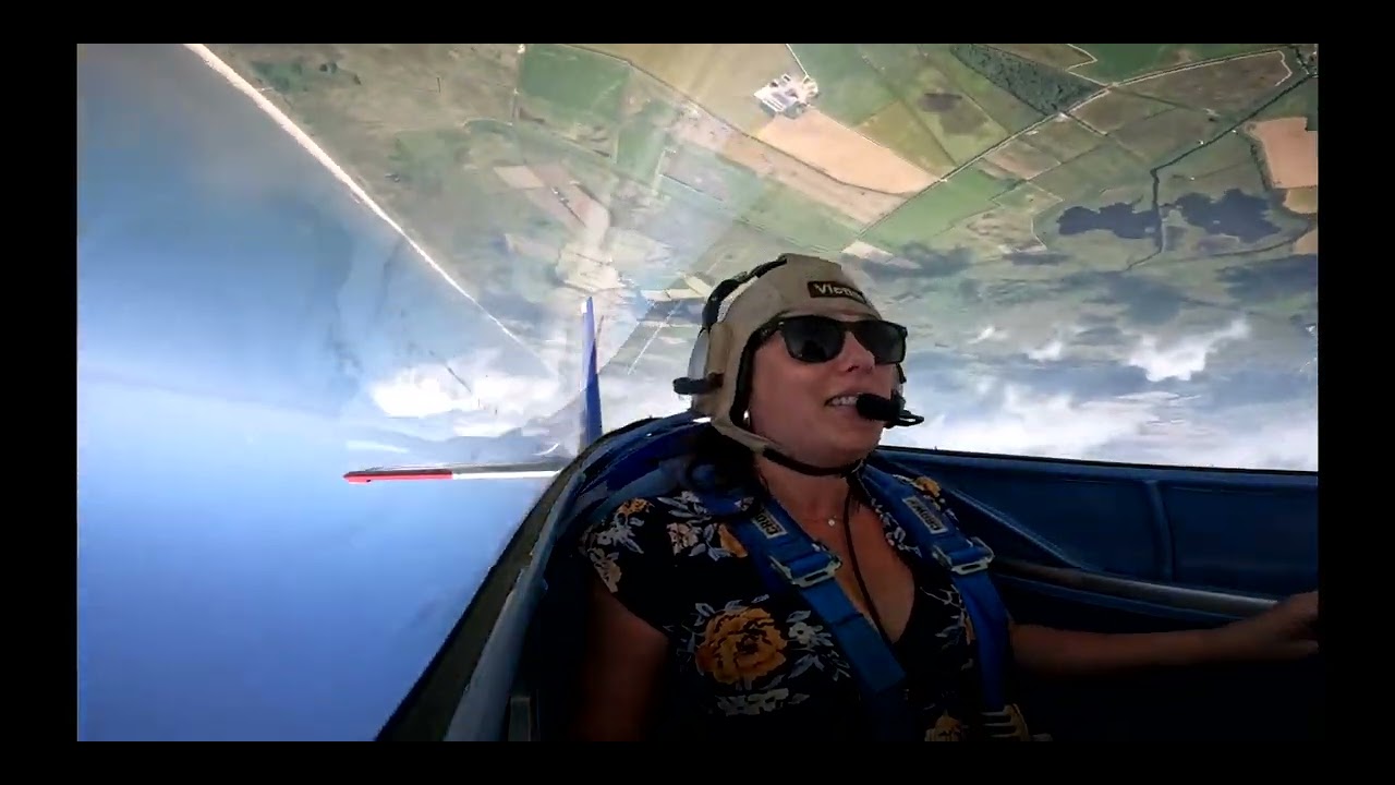 Kelly Janusz HD 1080p - YouTube