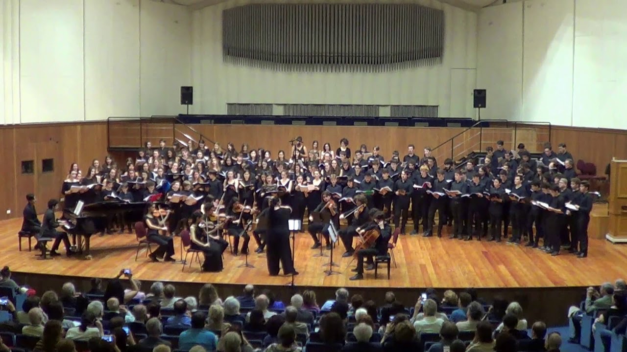 John Rutter - I will sing with the spirit - YouTube