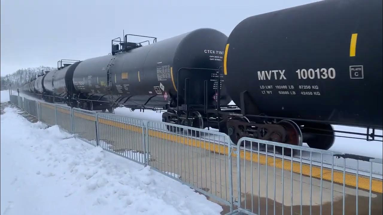 BNSF tanker train passing through winter park - YouTube