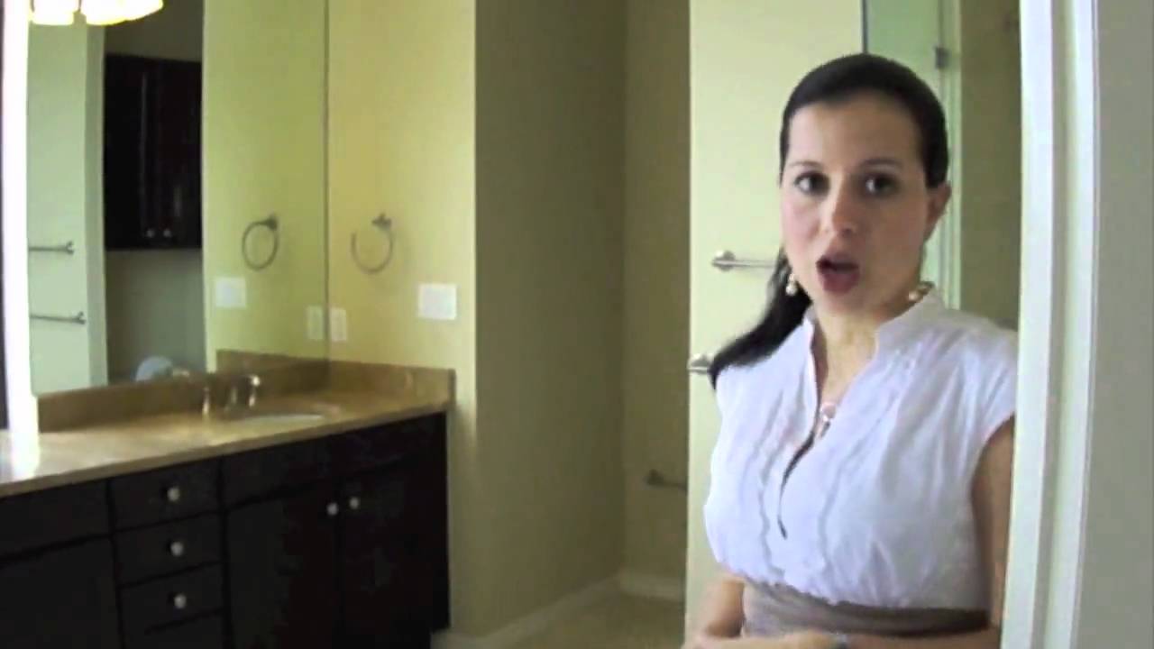 Carolina Rendon Penthouse Showing - YouTube