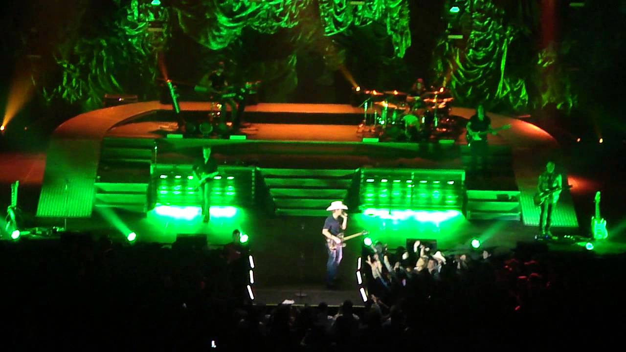 Justin Moore - Backwoods - Ypsilanti, MI - 3.15.14 - YouTube
