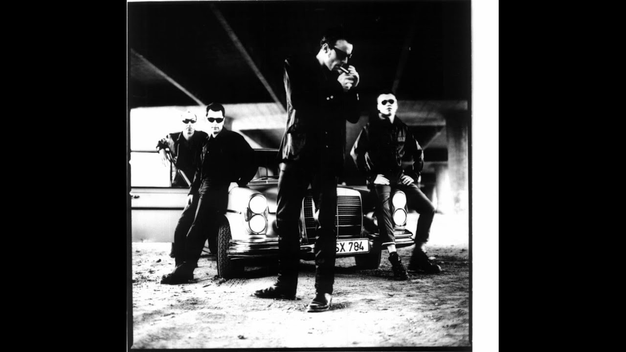 Steven Buchner & THE BOOST performing "are friends electric" written by ...