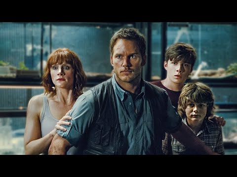 Chris Pratt Is Surrounded By Dinosaurs | Jurassic World