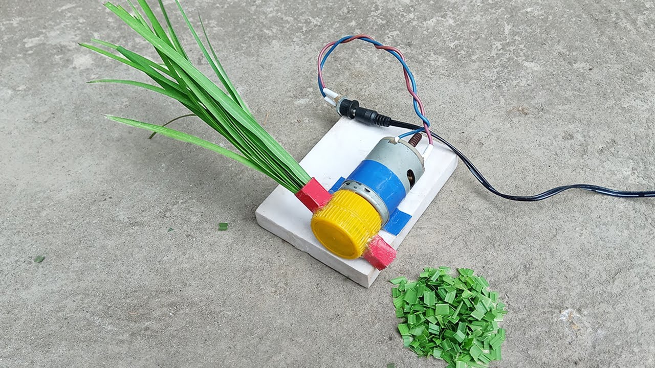 How To Make Chaff Cutter Machine At Home | Mini Chaff Cutter Machine ...