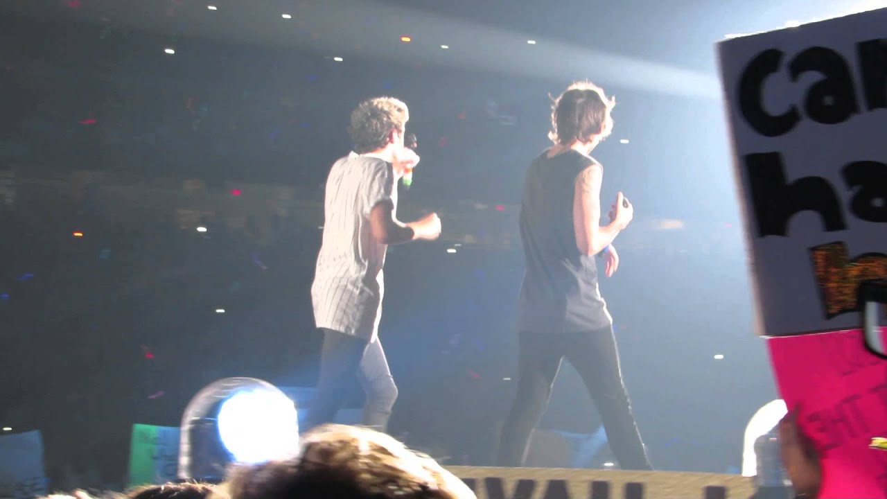 One Direction - LWWY part 1 - Detroit - YouTube